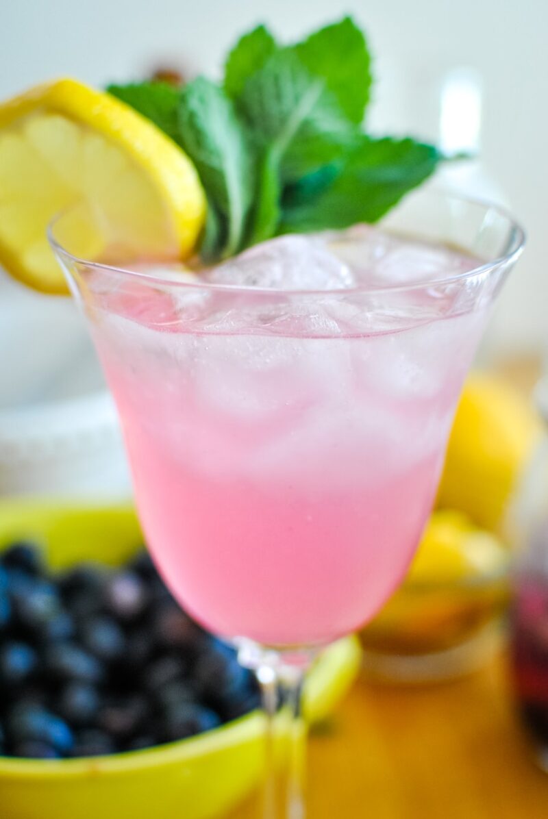 Blueberry Smash Spritz - Sweetpea Lifestyle