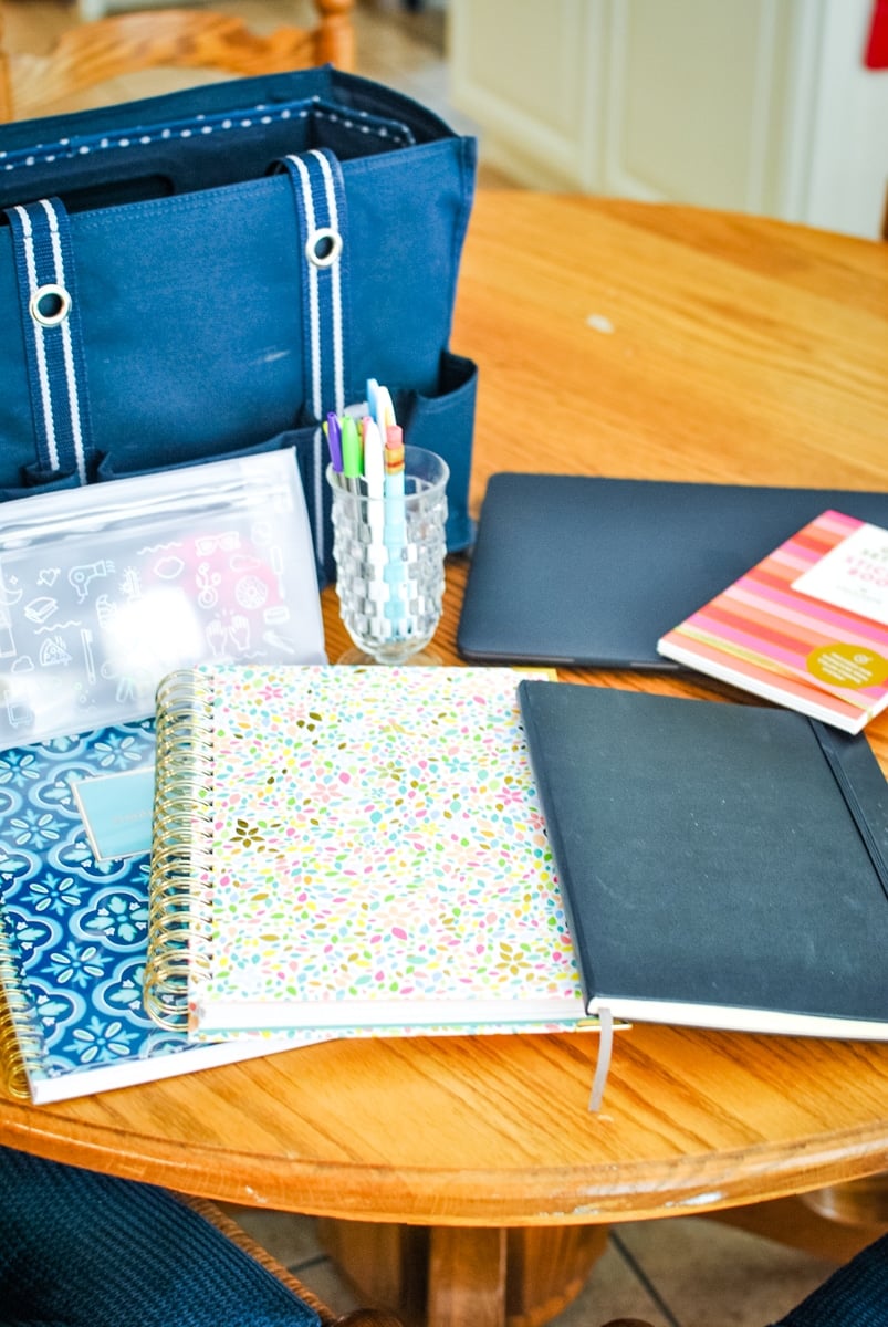 A Simple Mobile Office Setup | by Sweetpea Lifestyle