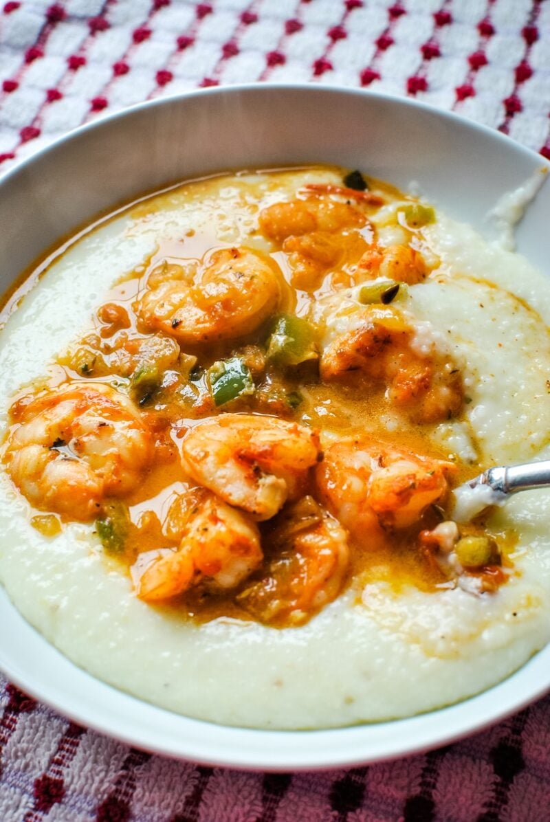 Creamy Shrimp and Grits Recipe | Easy Shrimp and Grits