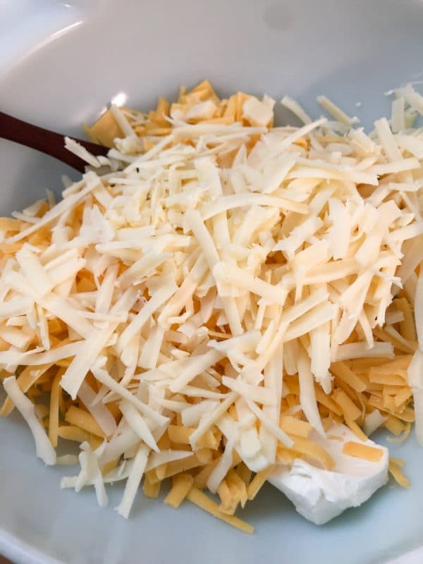 Old Fashioned Macaroni and Cheese Recipe | Southern Mac n Cheese