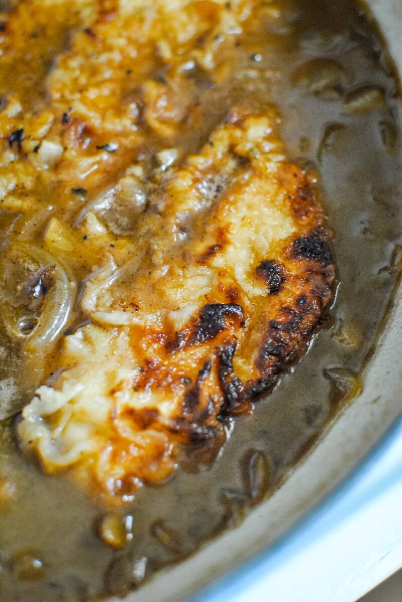 Southern Smothered Chicken Recipe - Sweetpea Lifestyle